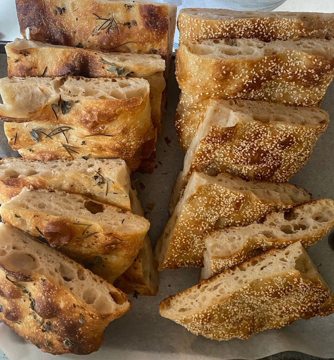 Whole focaccia, sesame and sea salt | Levain et le vin